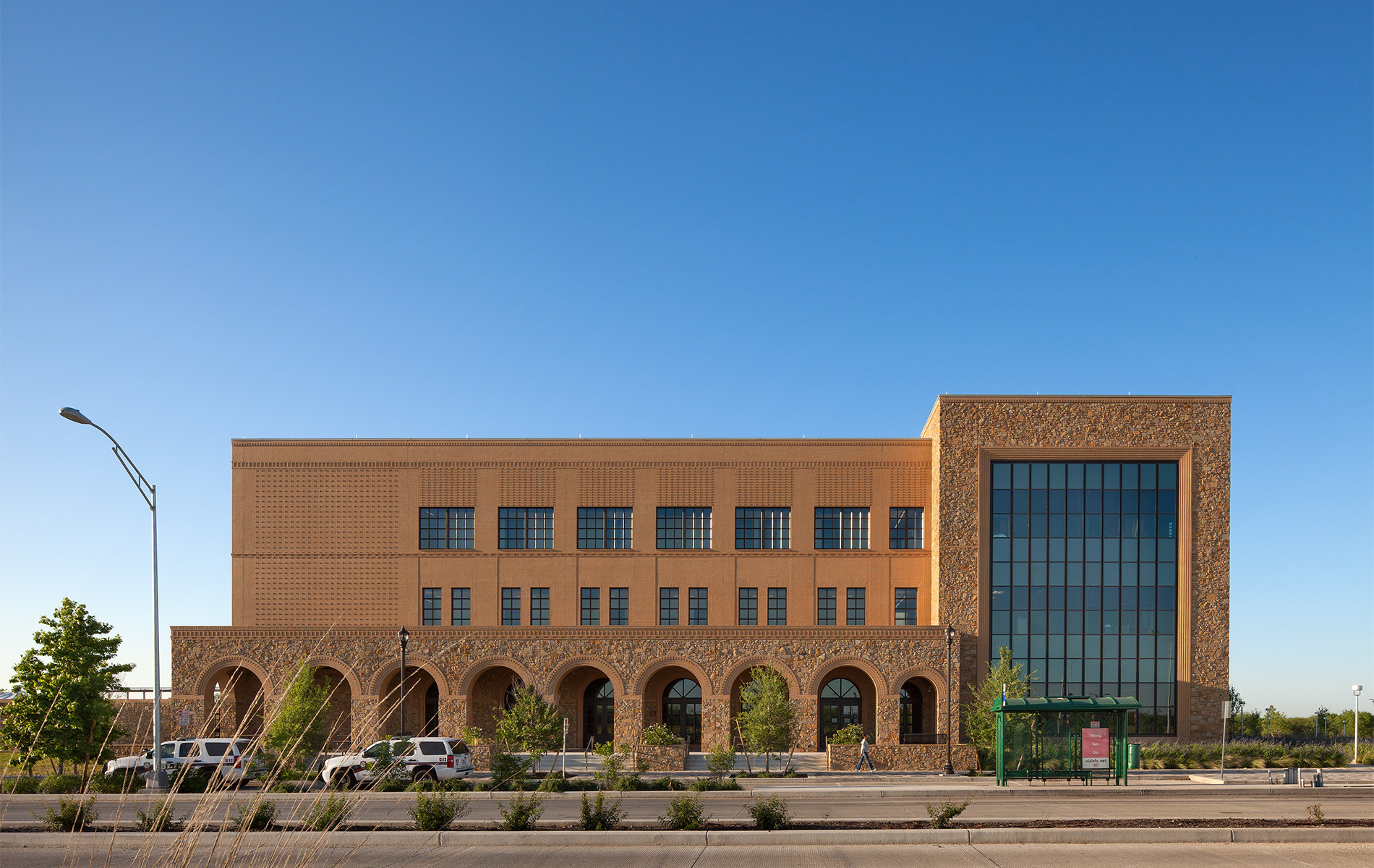 TAMUSA Multipurpose Building – Alta Architects