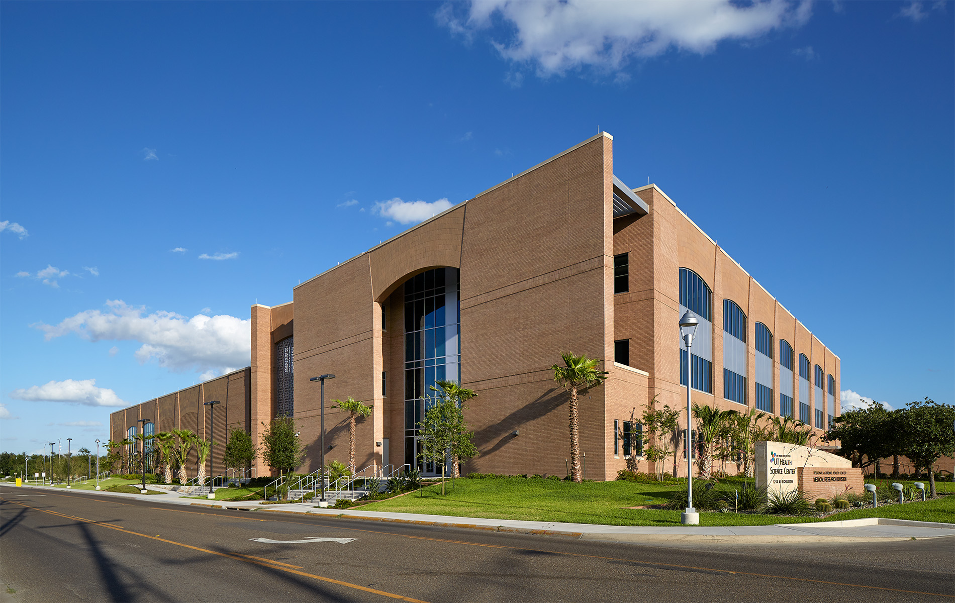 South Texas Medical Academic Building – Alta Architects