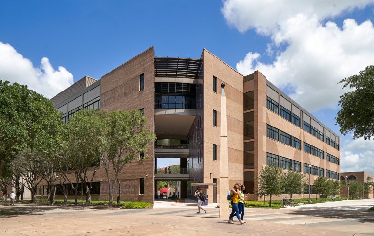 UTSA Engineering Biotechnology Building – Alta Architects